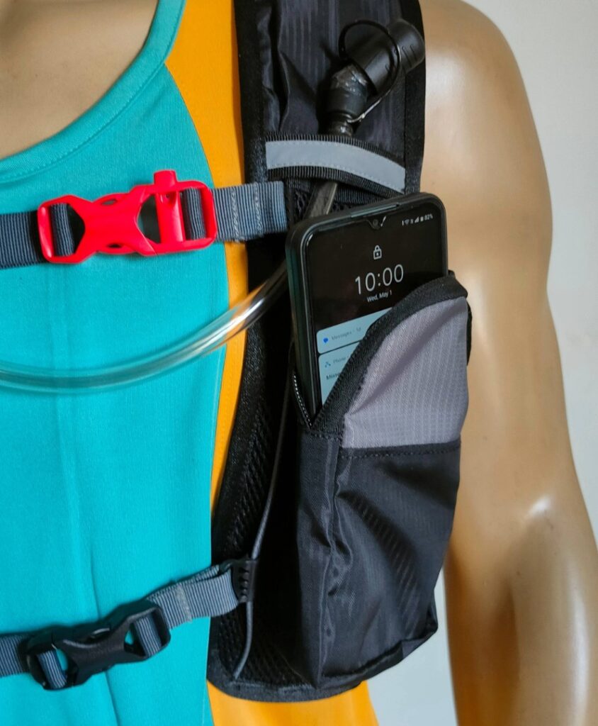 Buy Trek N Ride Hydration Pack Bag and 2L Bladder in Cheap Price